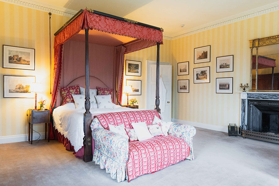 Carron Castle - Big House Experience