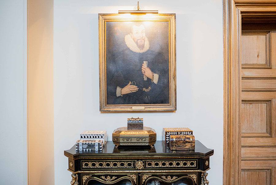 Carron Castle - Big House Experience