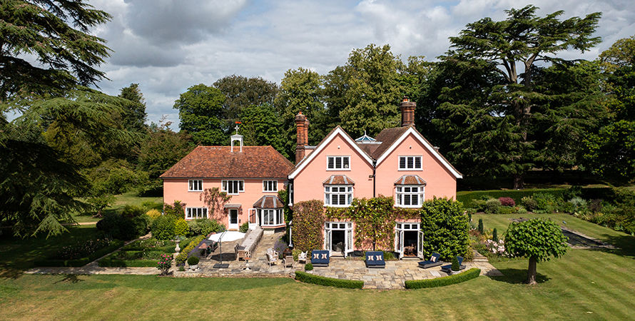 Manor Houses To Rent UK | Exceptional Quality - Big House Experience