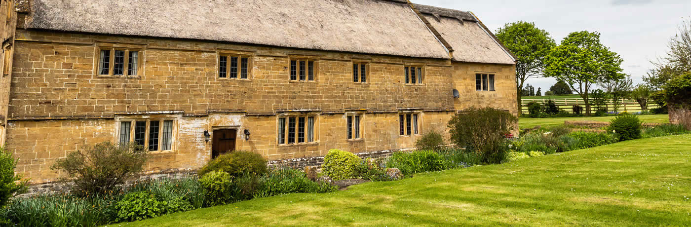 Newburrow Farm - Big House Experience