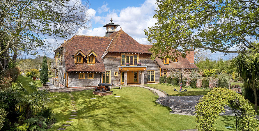 Big Houses to Rent with a Swimming Pool - Big House Experience