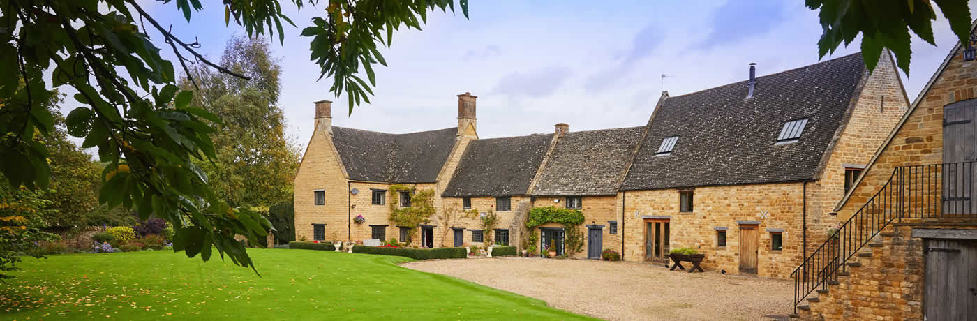 Honeystone Manor - Big House Experience