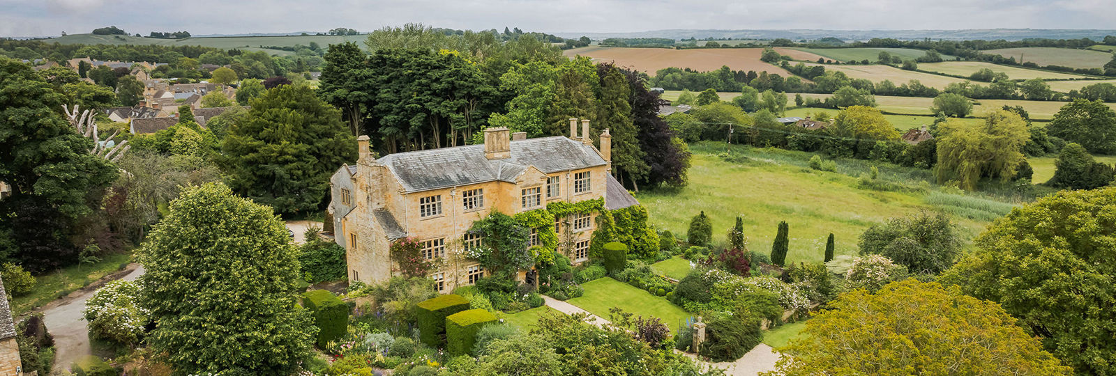 Ebrington Manor, The Cotswolds - Big House Experience