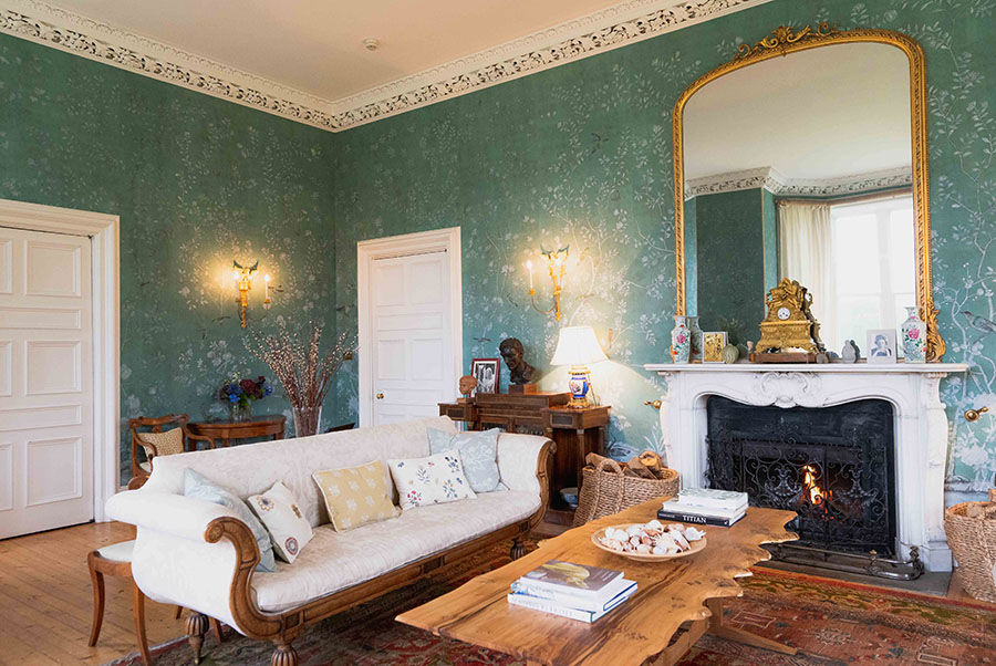 Carron Castle - Big House Experience