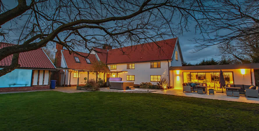 Big Houses to Rent with a Swimming Pool - Big House Experience